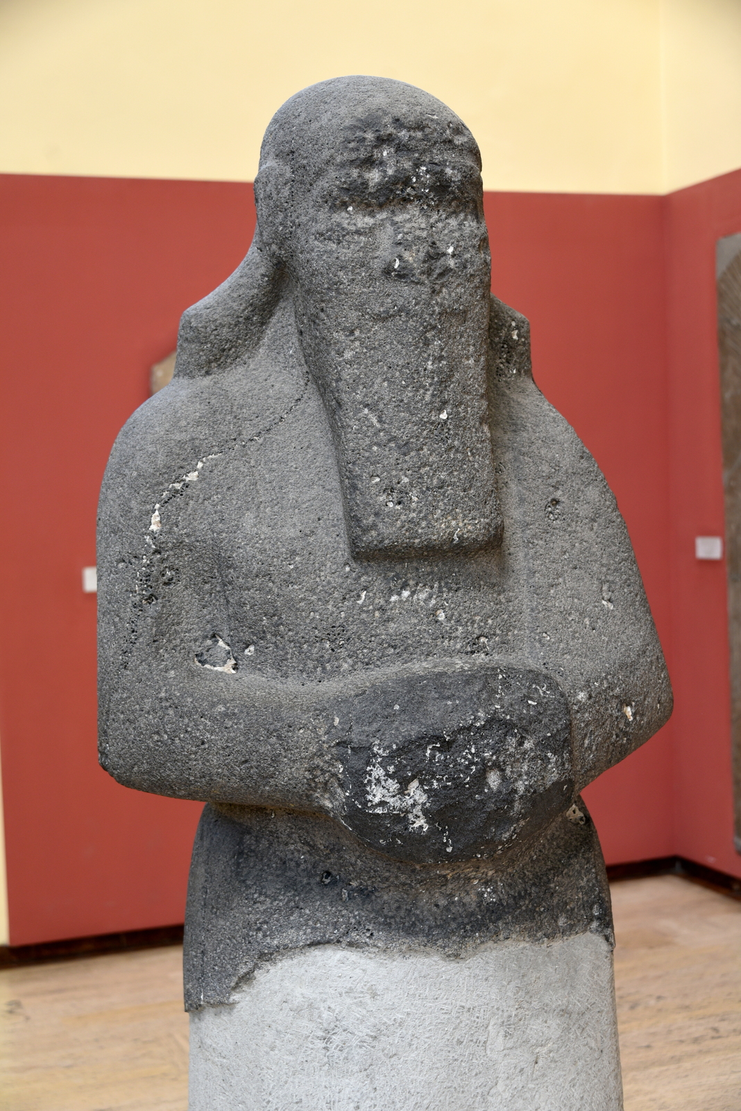 Image: Unfinished basalt statue of Shalmaneser III. From Assur, Iraq ...