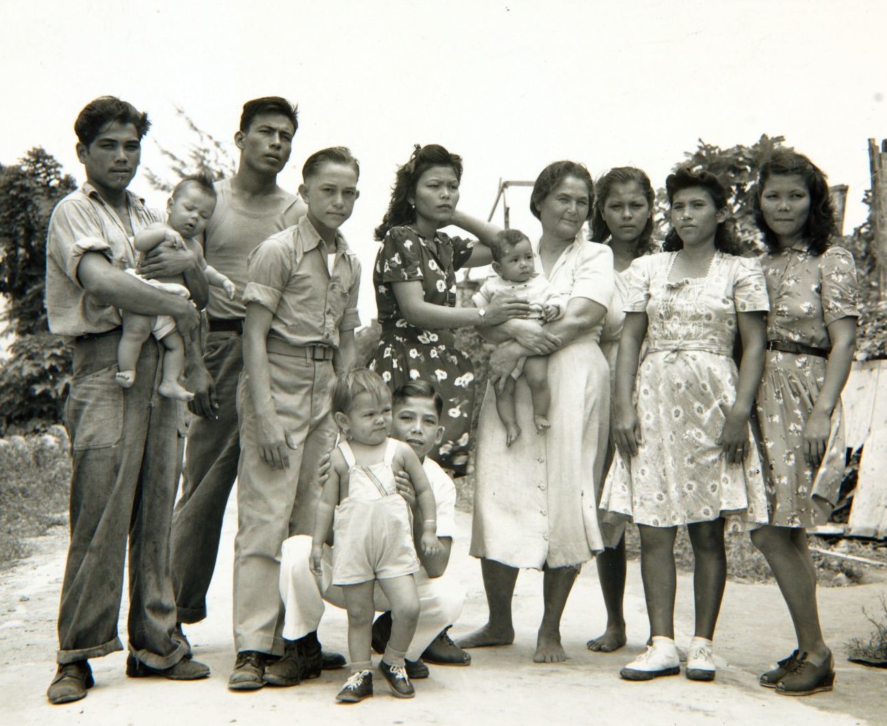 Image: Group of Chamorros on Guam, 1944-1947 (cropped)