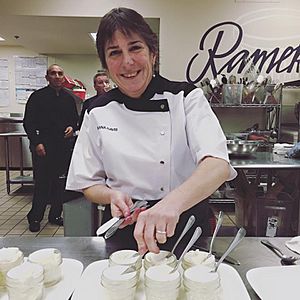 Sheana Davis Facts for Kids