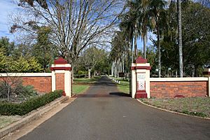 Drayton and Toowoomba Cemetery Facts for Kids