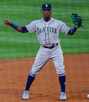 Shed Long Jr. Facts for Kids