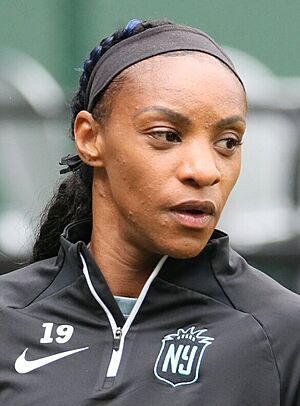Crystal Dunn Facts for Kids