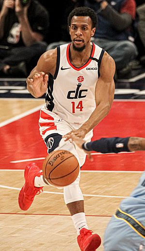 Ish Smith Facts for Kids