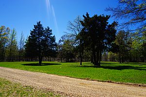 Hugo Lake Facts for Kids