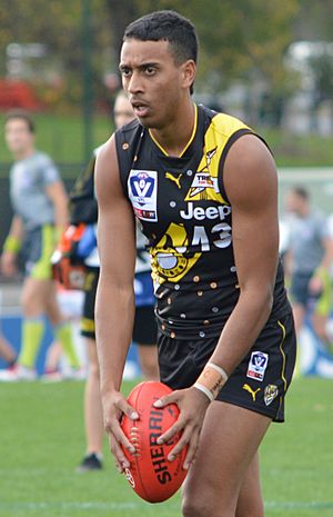 Derek Eggmolesse-Smith Facts for Kids