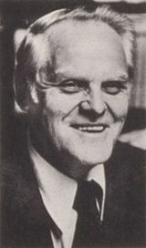 Gus Hall Facts for Kids