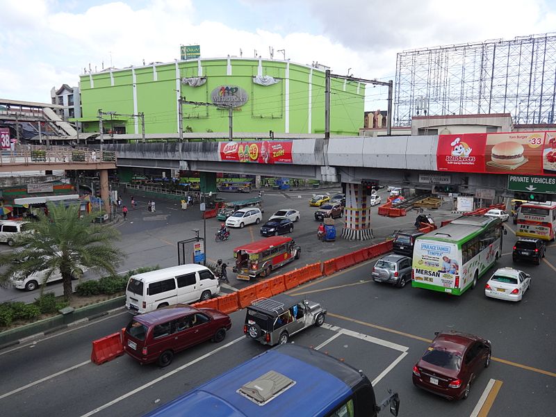 Image: Pasay Rotonda (EDSA cor. Taft Avenue, Pasay; 2017-01-01)