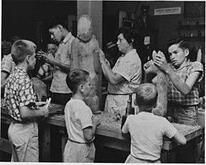 Amanda Crowe Facts for Kids