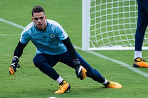 Ederson (footballer, born 1993) Facts for Kids