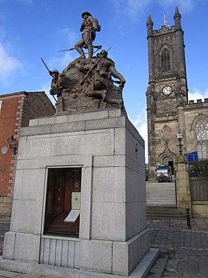 Oldham War Memorial Facts for Kids