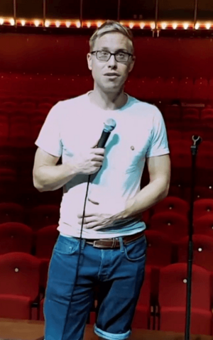 Russell Howard Facts for Kids