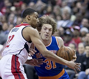 Ron Baker (basketball) Facts for Kids