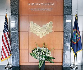 DIA Memorial Wall Facts for Kids