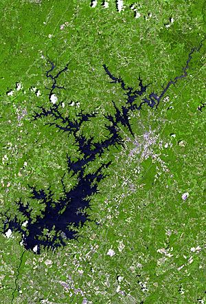 Lake Lanier Facts for Kids