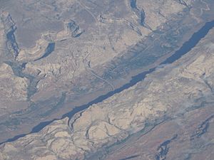 Comb Wash Facts for Kids