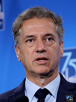 Robert Golob Facts for Kids