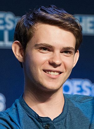 Robbie Kay Facts for Kids