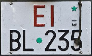 Vehicle registration plates of Italy Facts for Kids