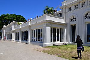 Balmoral Bathers Pavilion Facts for Kids