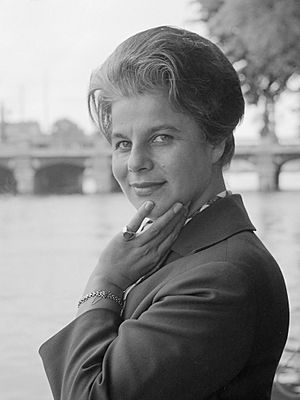 Irmgard Seefried Facts for Kids