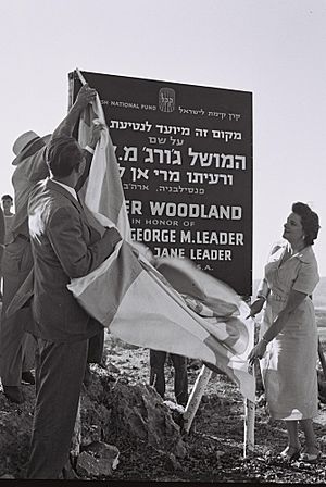 George M. Leader Facts for Kids