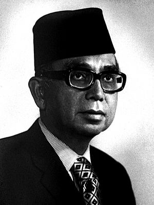 Abdul Razak Hussein Facts for Kids
