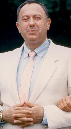 Allen Garfield Facts for Kids