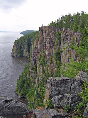 Devil's Rock Facts for Kids