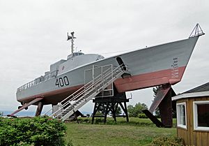 HMCS Bras d'Or (FHE 400) Facts for Kids