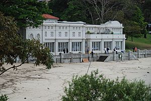 Balmoral Bathers Pavilion Facts for Kids