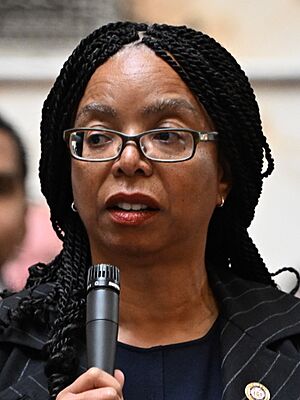 Robbyn Lewis Facts for Kids