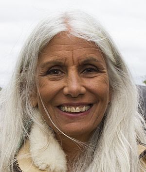 Jani Lauzon Facts for Kids