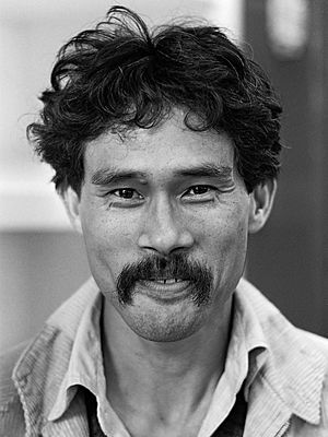 Thé Tjong-Khing Facts for Kids