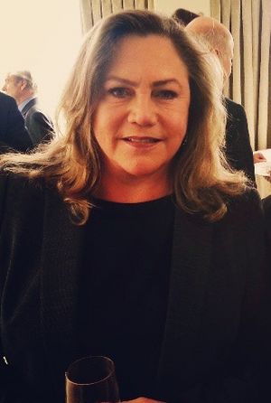 Kathleen Turner Facts for Kids
