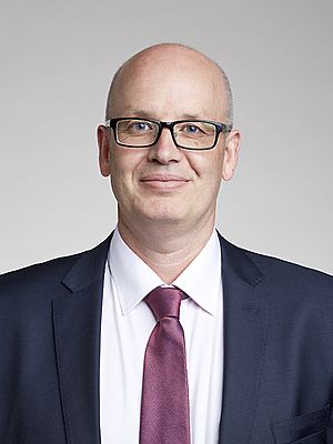 Edward C. Holmes Facts for Kids