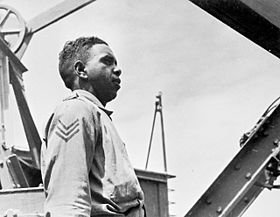 Reg Saunders Facts for Kids