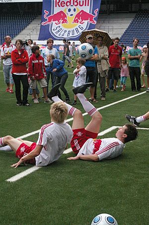 Freestyle football Facts for Kids