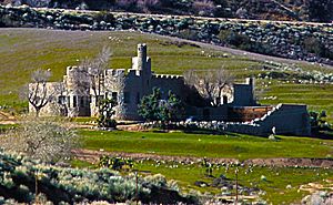 Shea's Castle Facts for Kids