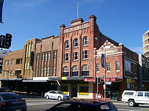 Frederick Ash Building Facts for Kids