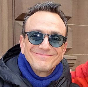 Hank Azaria Facts for Kids