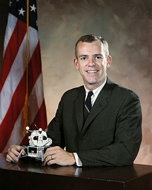 Brian O'Leary Facts for Kids