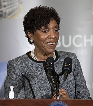 Carol Hill-Evans Facts for Kids