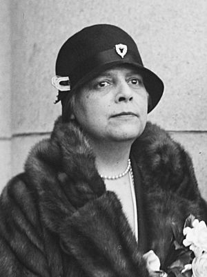 Elizabeth Sherman Lindsay Facts for Kids