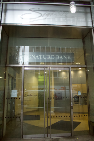 Signature Bank Facts for Kids