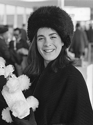 Eleanor Bron Facts for Kids