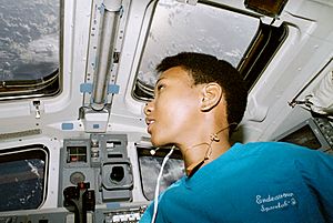 Mae Jemison Facts for Kids