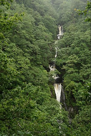 Mynach Falls Facts for Kids