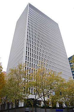 Standard Insurance Center Facts for Kids