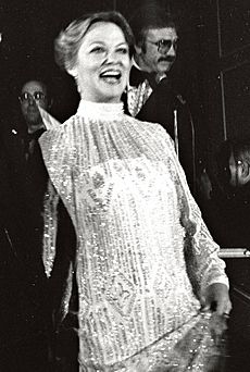 Louise Fletcher Facts for Kids