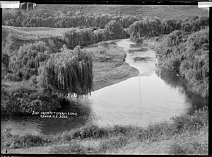 Oparau River Facts for Kids